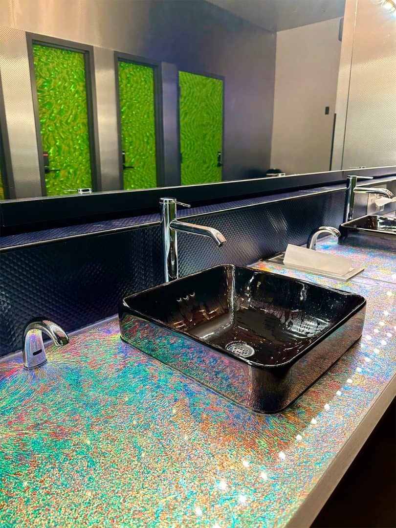 Disco Party Bathroom At Resorts World Las Vegas - Vegas Right Now!