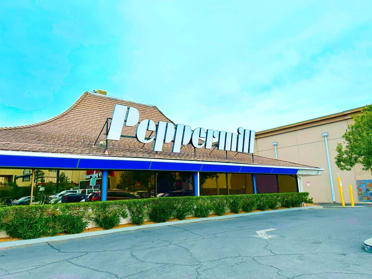 Why Is The Peppermill Las Vegas So Famous? - Vegas Right Now!