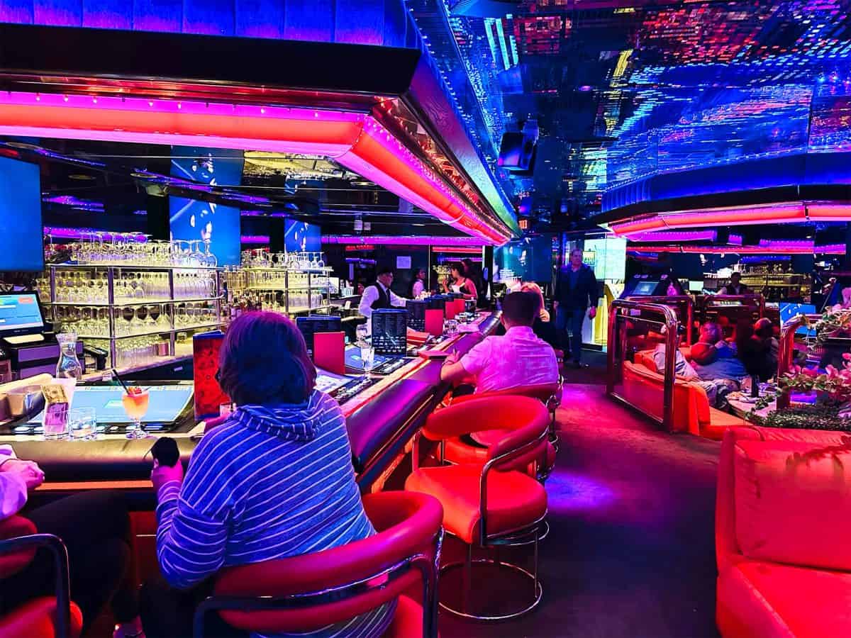 Why Is The Peppermill Las Vegas So Famous? - Vegas Right Now!